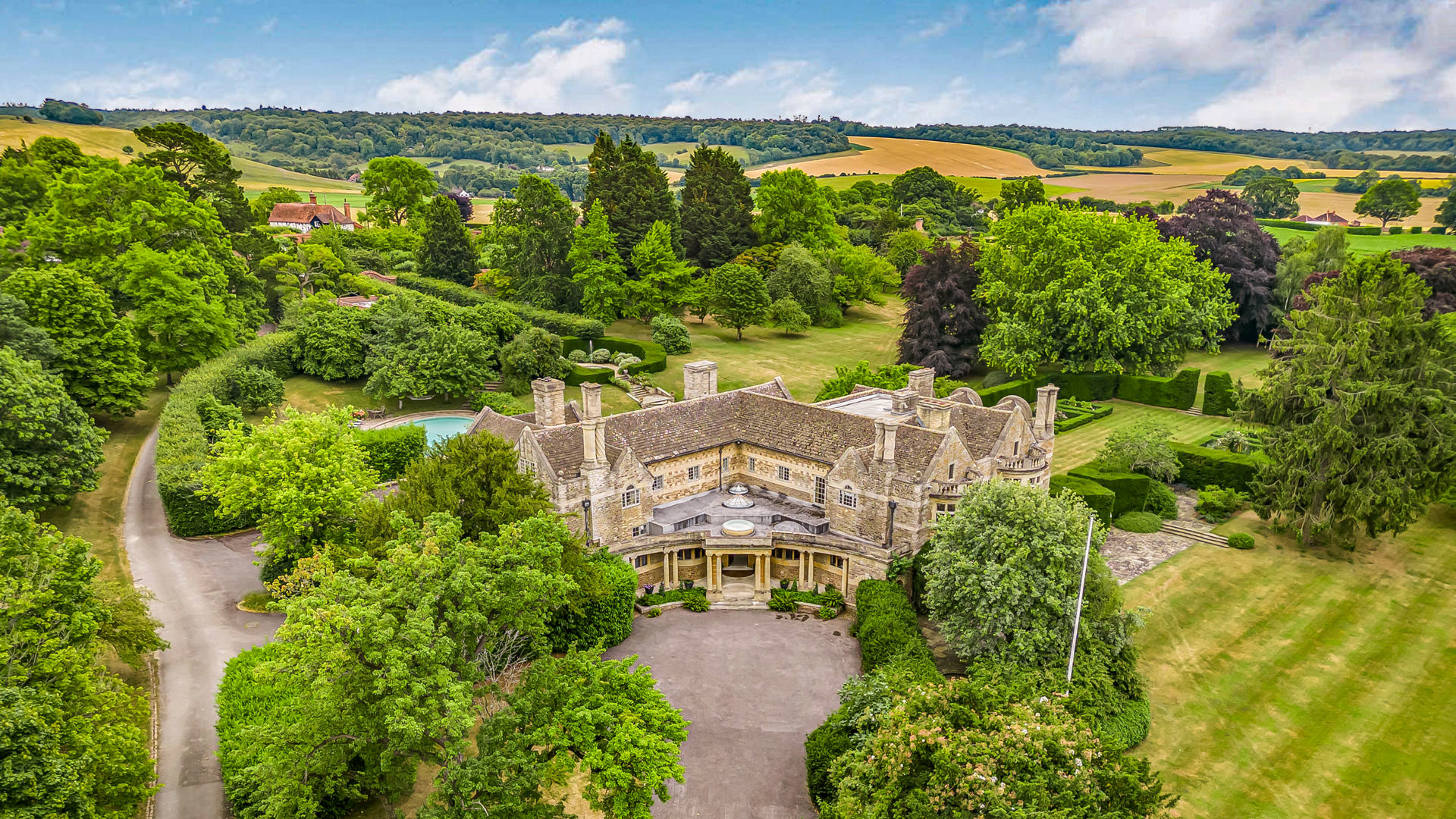 Langtree | Luxury Cotswold Rentals