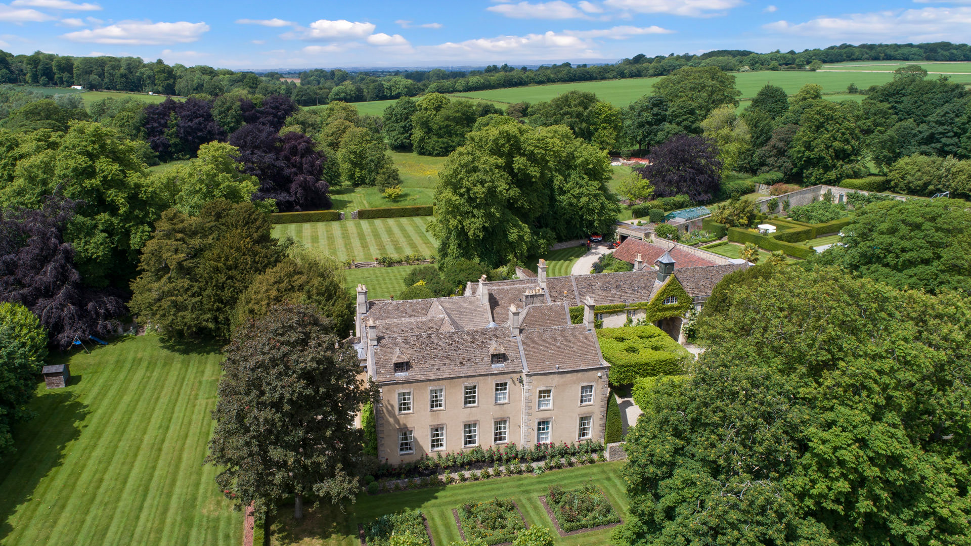 Tormarton Court Badminton | Luxury Cotswold Rentals